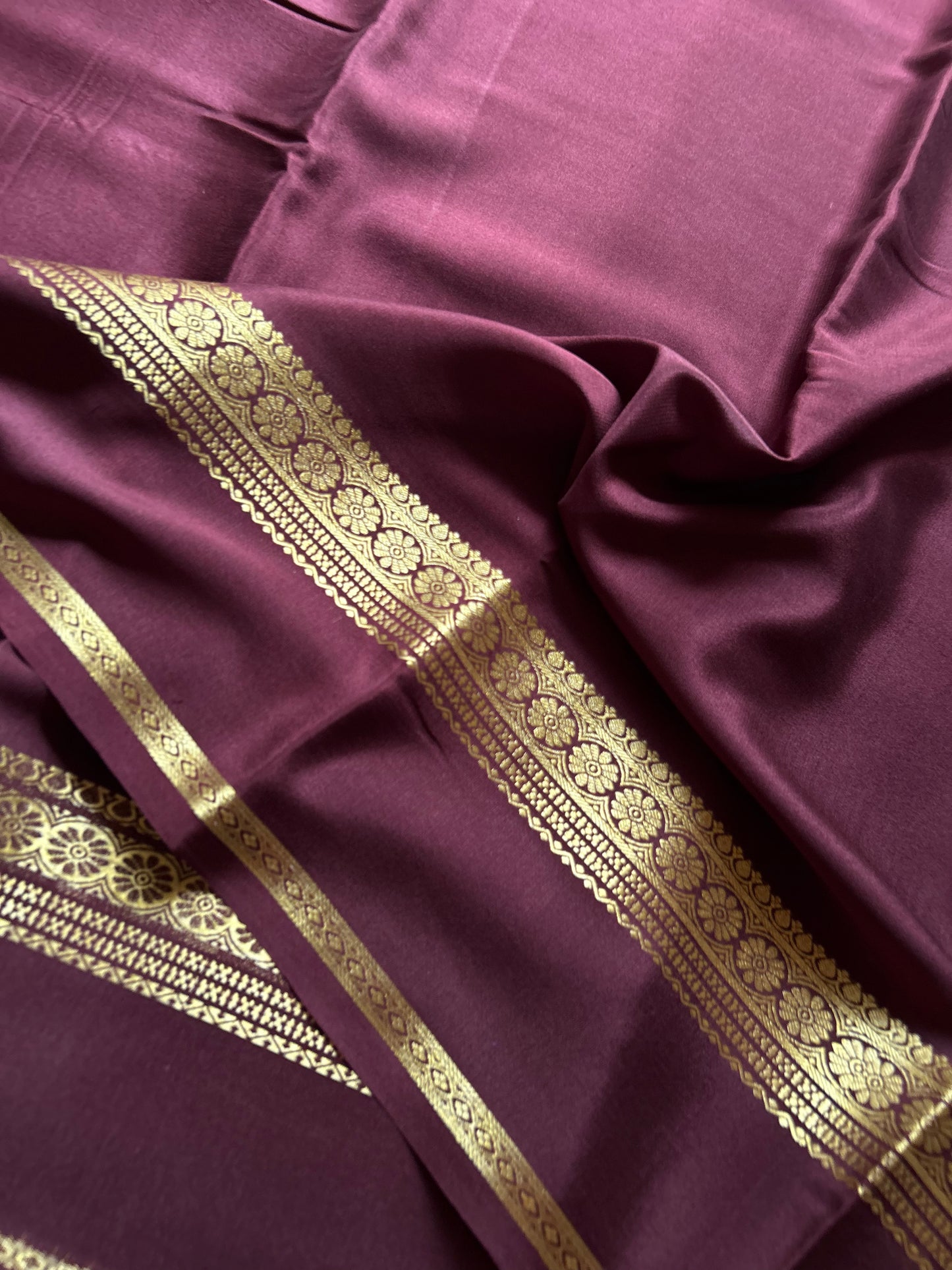 Daamini : Solid Chocolate brown – Nalmè Saree Studio
