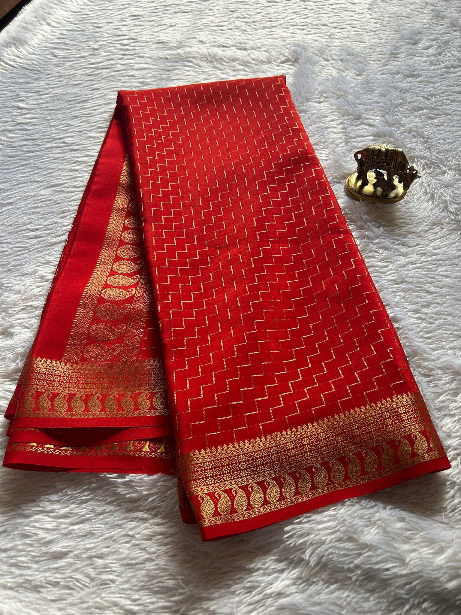 Mahima : Solid Red – Nalmè Saree Studio